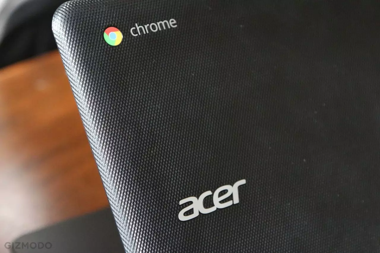 Acer Chromebook 15 қолданбасы: 250 долларға өте қатты үлкен экранды шолу