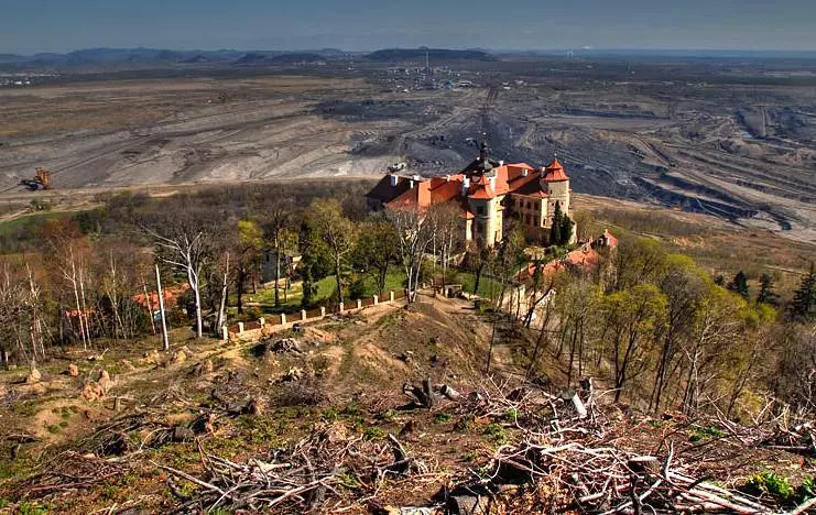 Nemčija seli cela mesta, da bi izkopala več sladkega, sladkega premoga