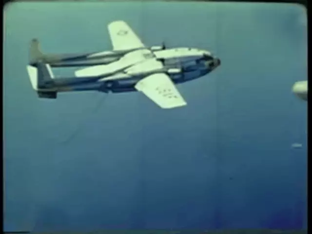 Reba Pilote Snag Cold War Intasi Yubutasi Amashusho Yaguye Kuva Orbit