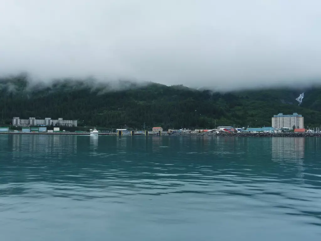 De stad in Alaska die onder één dak leeft