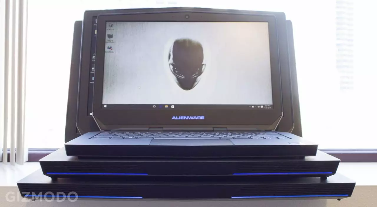 Ole Alienware's Small Gaming Desktop o loʻo maua se faʻaleleia tele