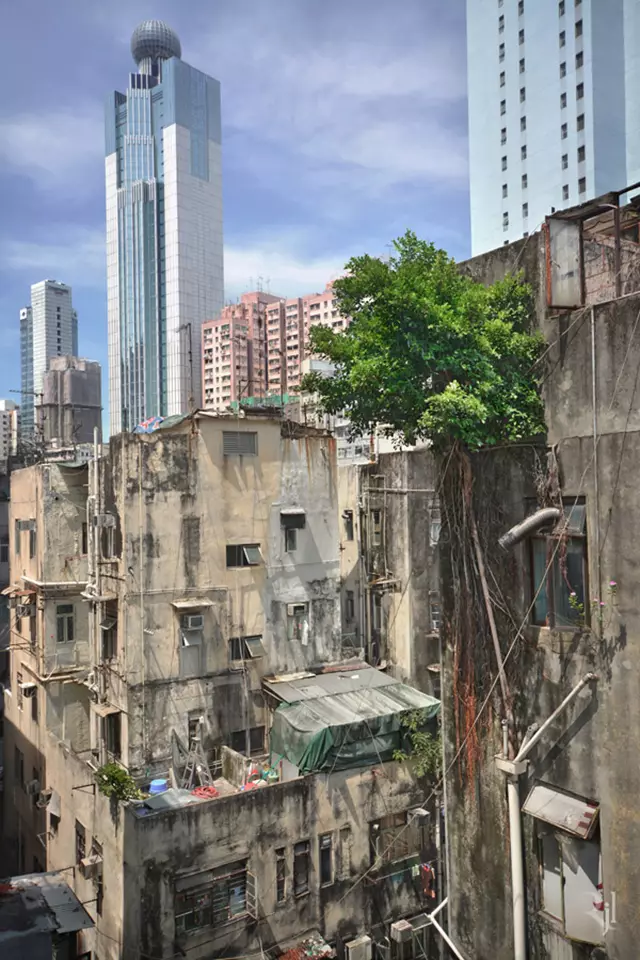 Litšoantšo tsena tsa Post-Apocalypse Of Hong Kong ke Lifoto tsa Sebele