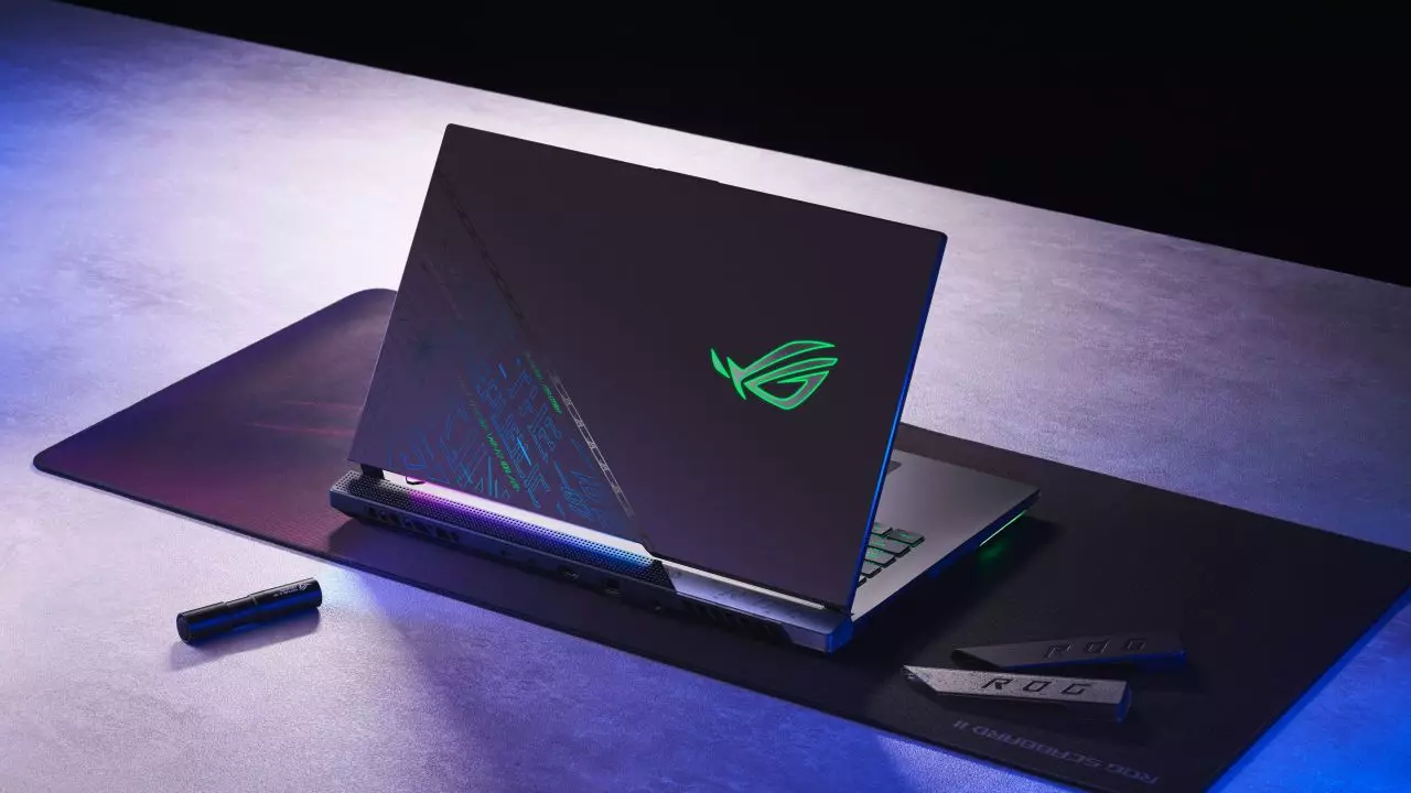 ASUS-en Beastly New Gaming Laptop orain arte gauza bitxiena du: tinta ikusezina