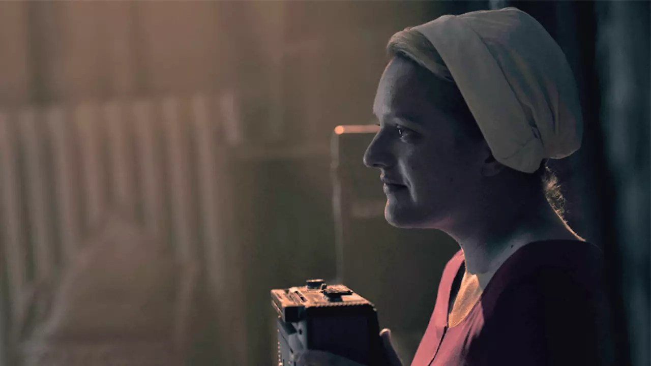 Ta de ferrassing fan gjinien sil Handmaid's Tale weromkomme foar in fjirde seizoen