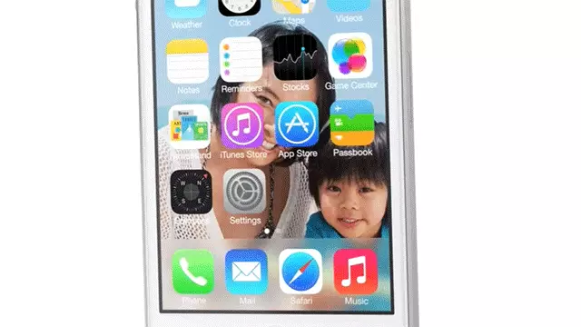 iOS 7: Biz tekislik o'rniga chuqurlikka ega bo'ldik