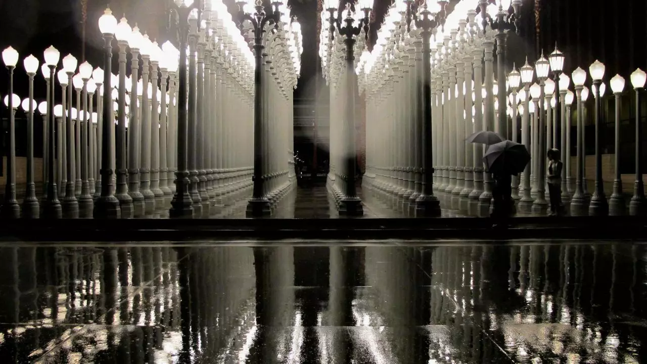 RIP Chris Burden: Farshaxankii Sameeyay Farshaxanka Dadweynaha mid xiiso leh