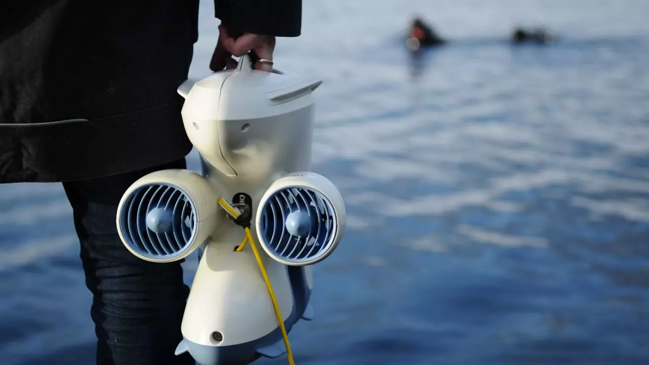 Falë këtij droni nënujor, shkencëtarët australianë po eksplorojnë zona të reja të shkëmbinjve pengues të mëdhenj
