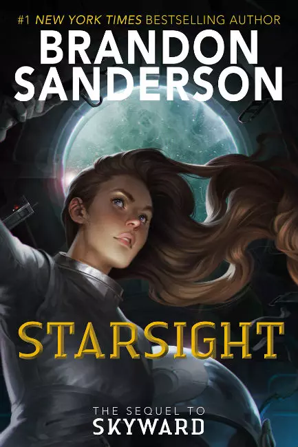 'n Begaafde vlieënier staar uitheemse drones en sassy KI in die gesig in hierdie uittreksel uit Brandon Sanderson se Skyward-vervolgverhaal, Starsight