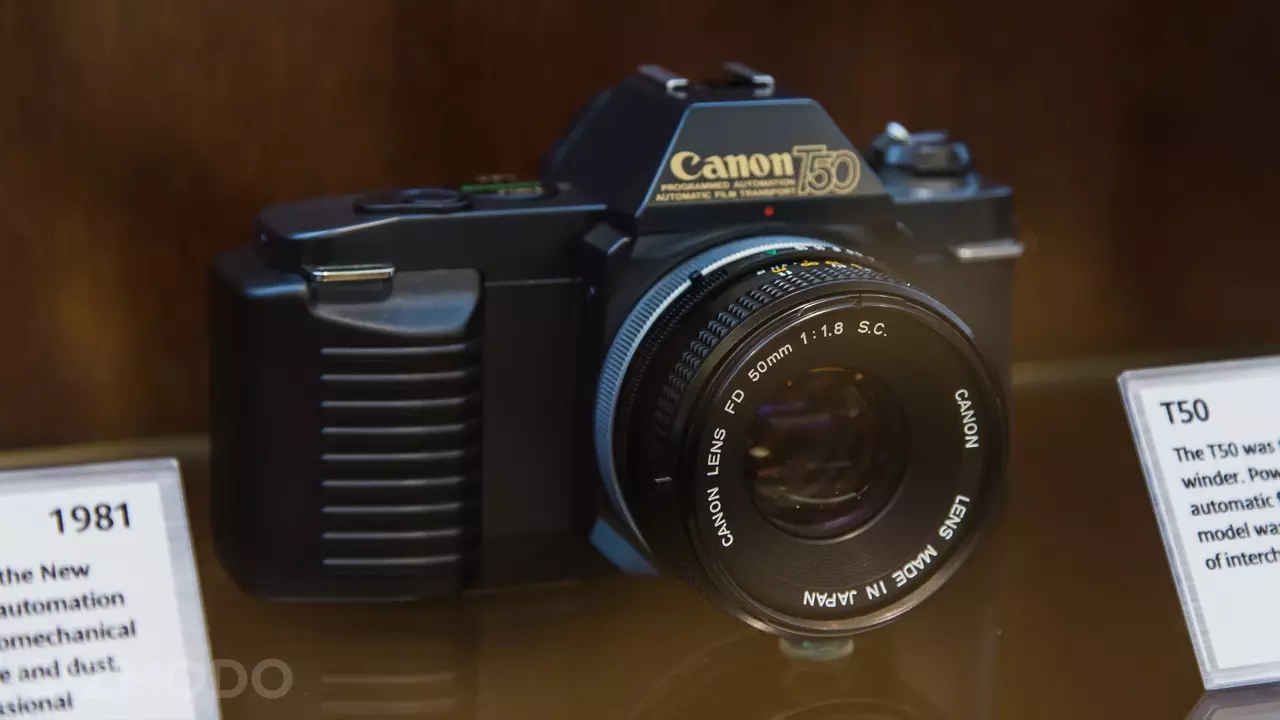 Кратка обиколка на огромния шоурум на чудесата на Canon