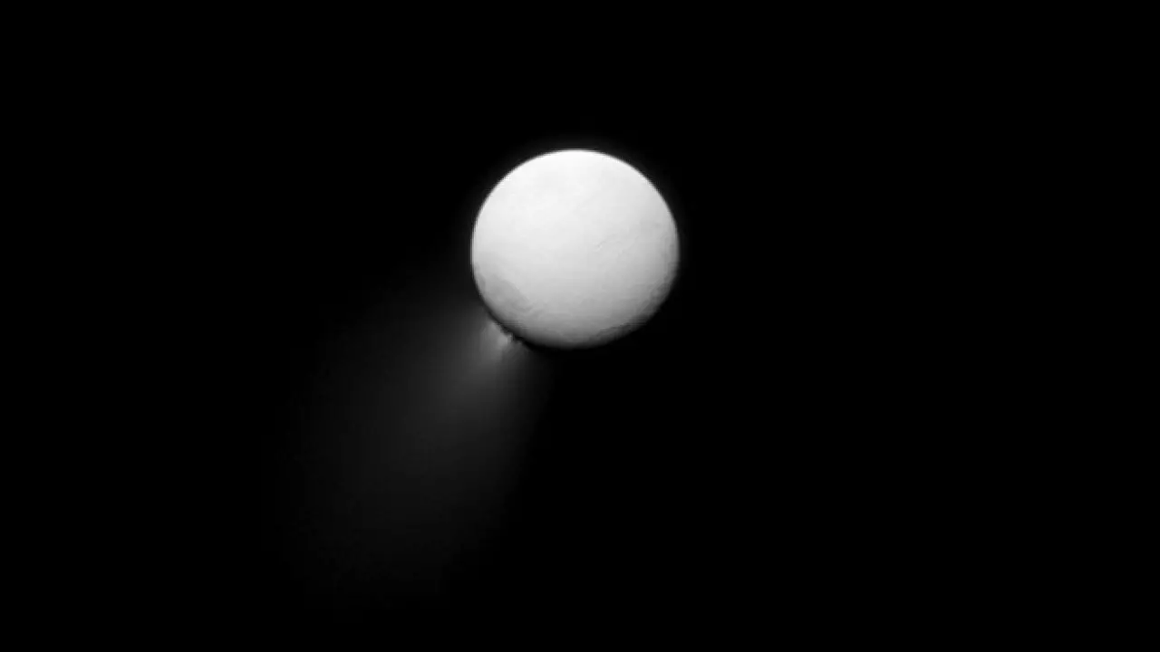 Volcanoes nke ice nke Enceladus na-azụ mgbanaka Saturn