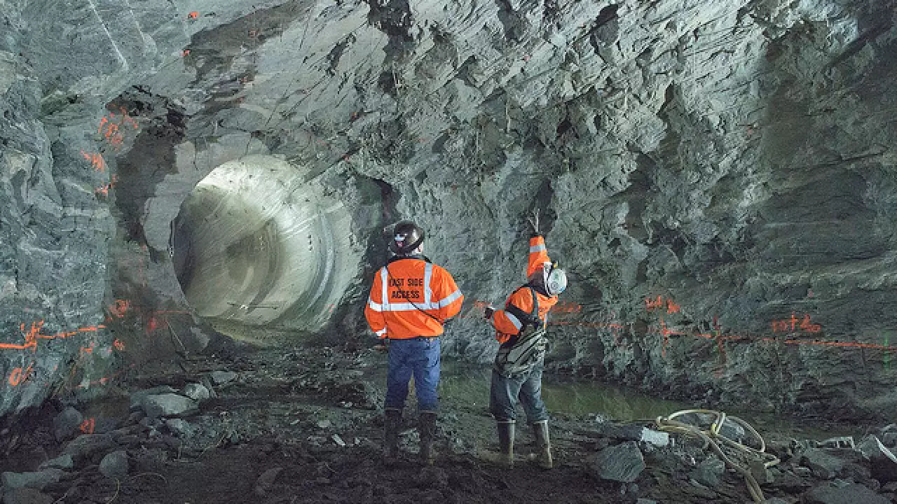 A magányos fotós, aki dokumentálja a NYC-i megaprojektek titkos életét