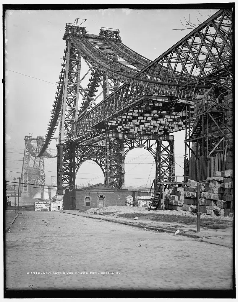 22 кадра из Золотого века строительства мостов в Нью-Йорке