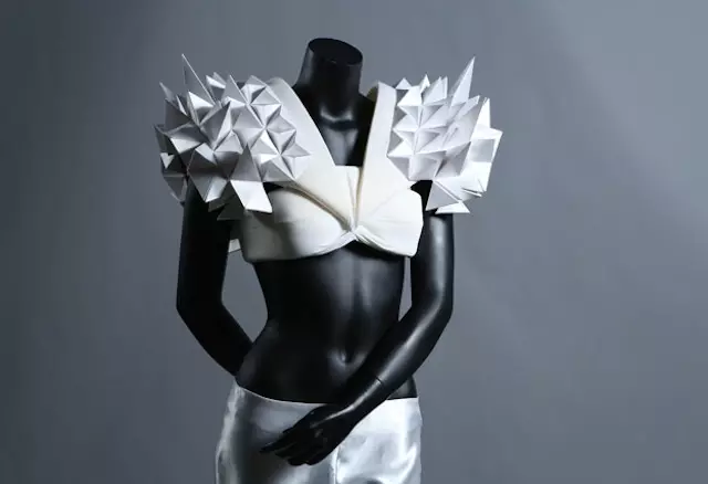 17 stykker origami fra et stort nytt show om papirbretting