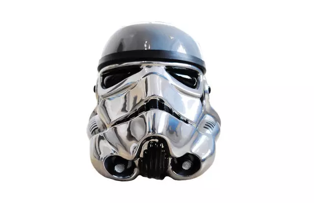 Luftërat e Artit: 12 Helmetat e Stormtrooper-it merrni përfytyrime gazmore me art të lartë