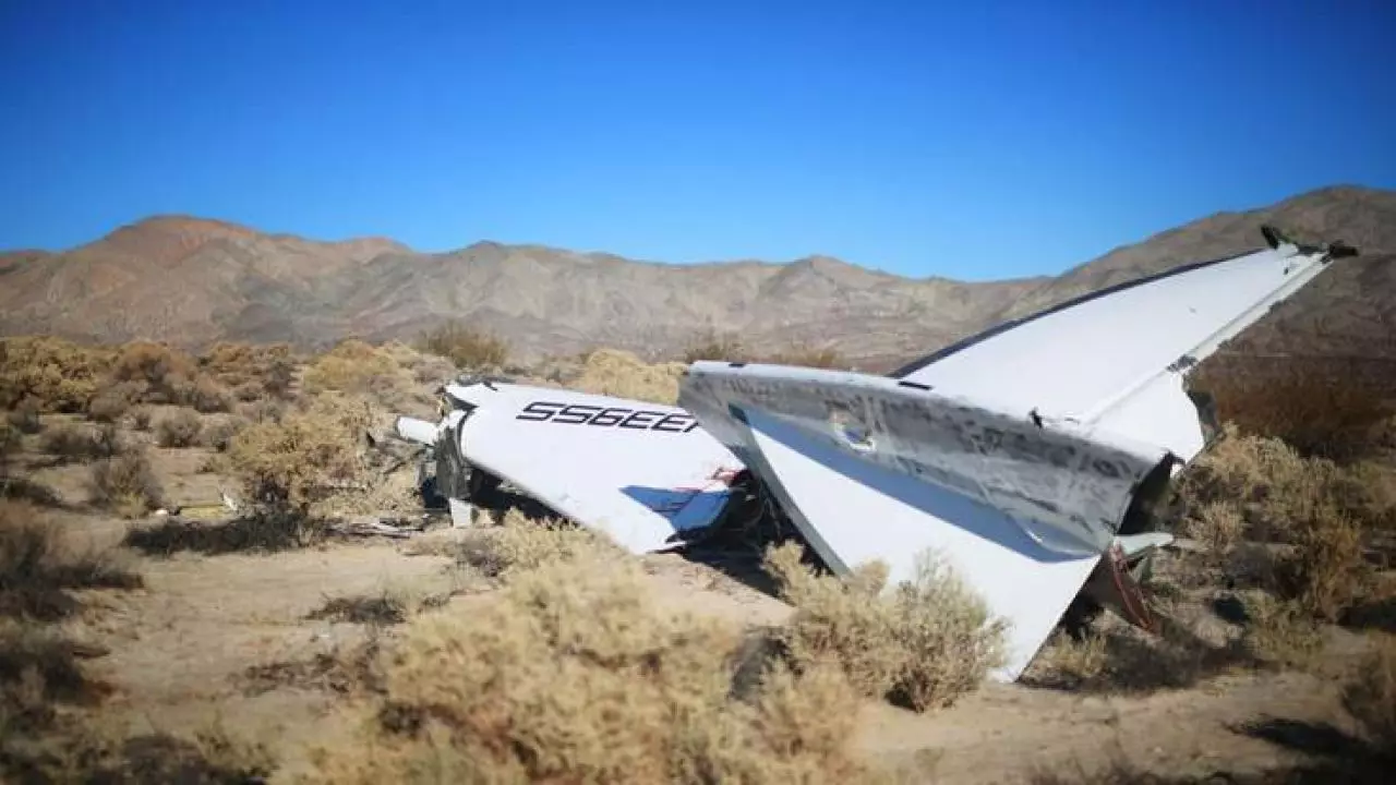 Virgin Galactic SpaceShipTwo Crash Tungod sa Kakulang sa Pagtan-aw