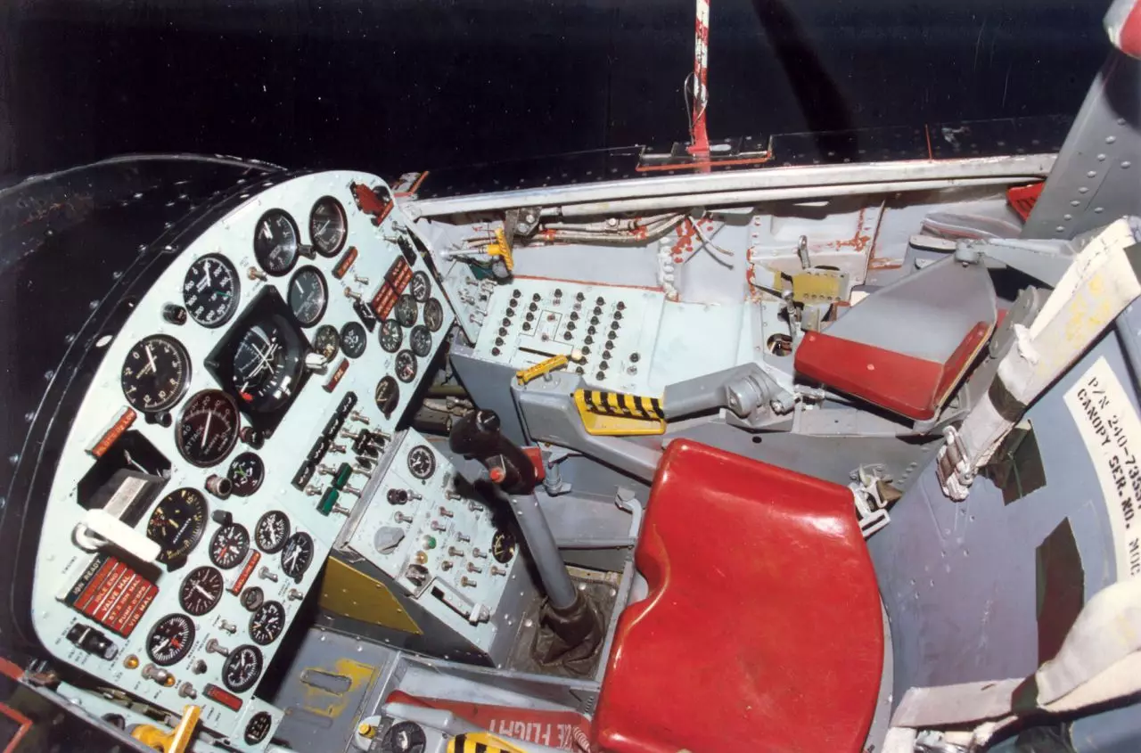Foto eksepsyonèl X-15 la, avyon ekipe ki pi rapid ki janm fèt