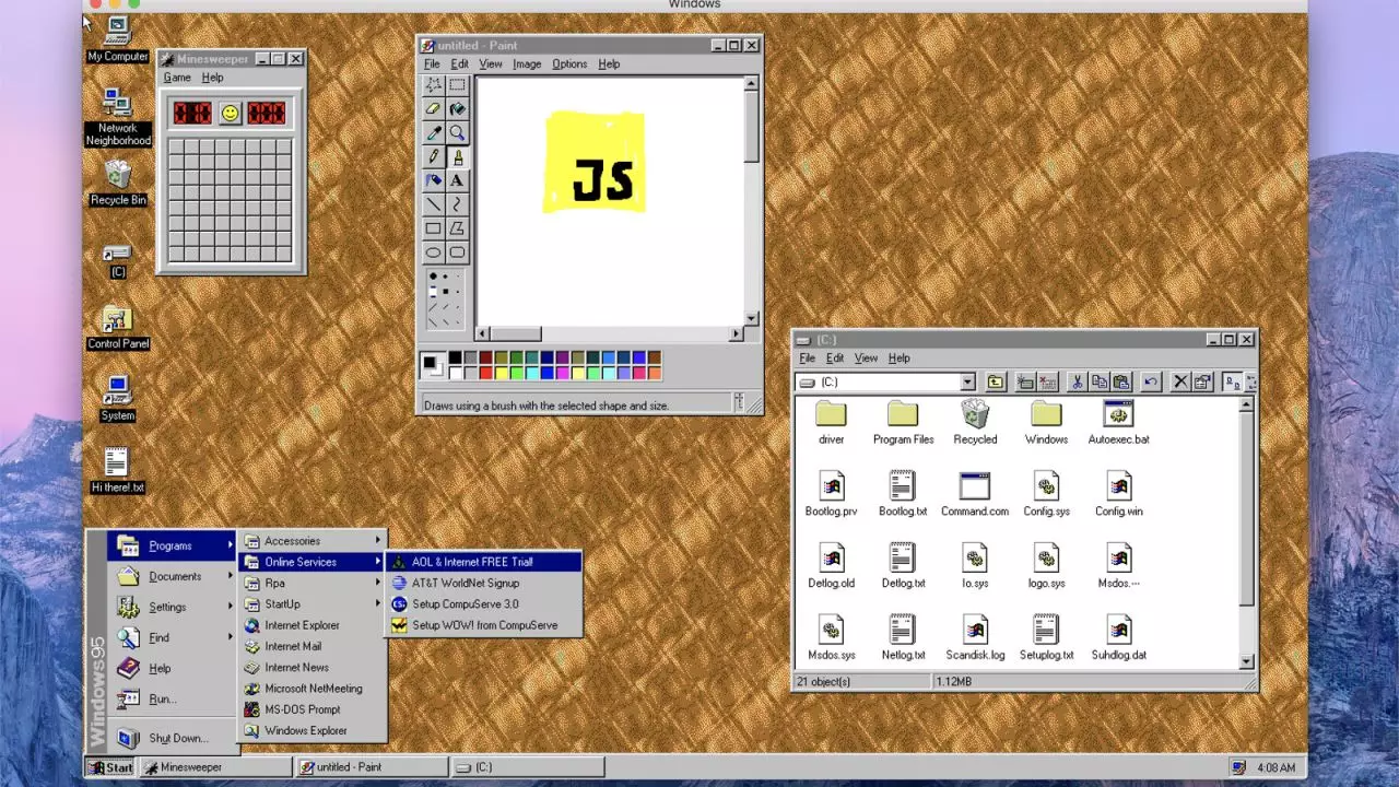 有人将 Windows 95 变成了可以玩 Doom 的桌面应用程序