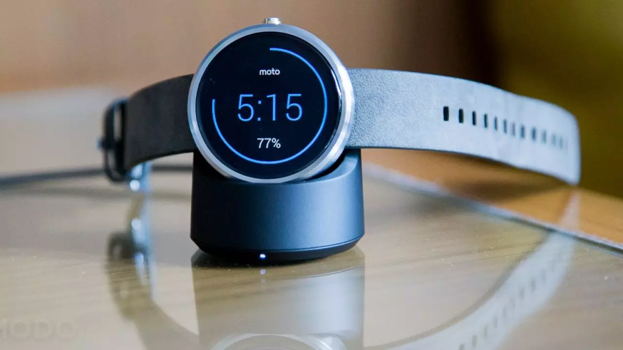 Inteligentné hodinky Android Wear sa čoskoro stanú osobným prekladateľom