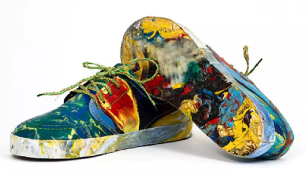 Plastic Ocean Junk Become A pair Of Wild Multi-coloured Sneakers കാണുക