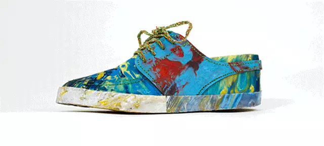 Plastic Ocean Junk Become A pair Of Wild Multi-coloured Sneakers കാണുക