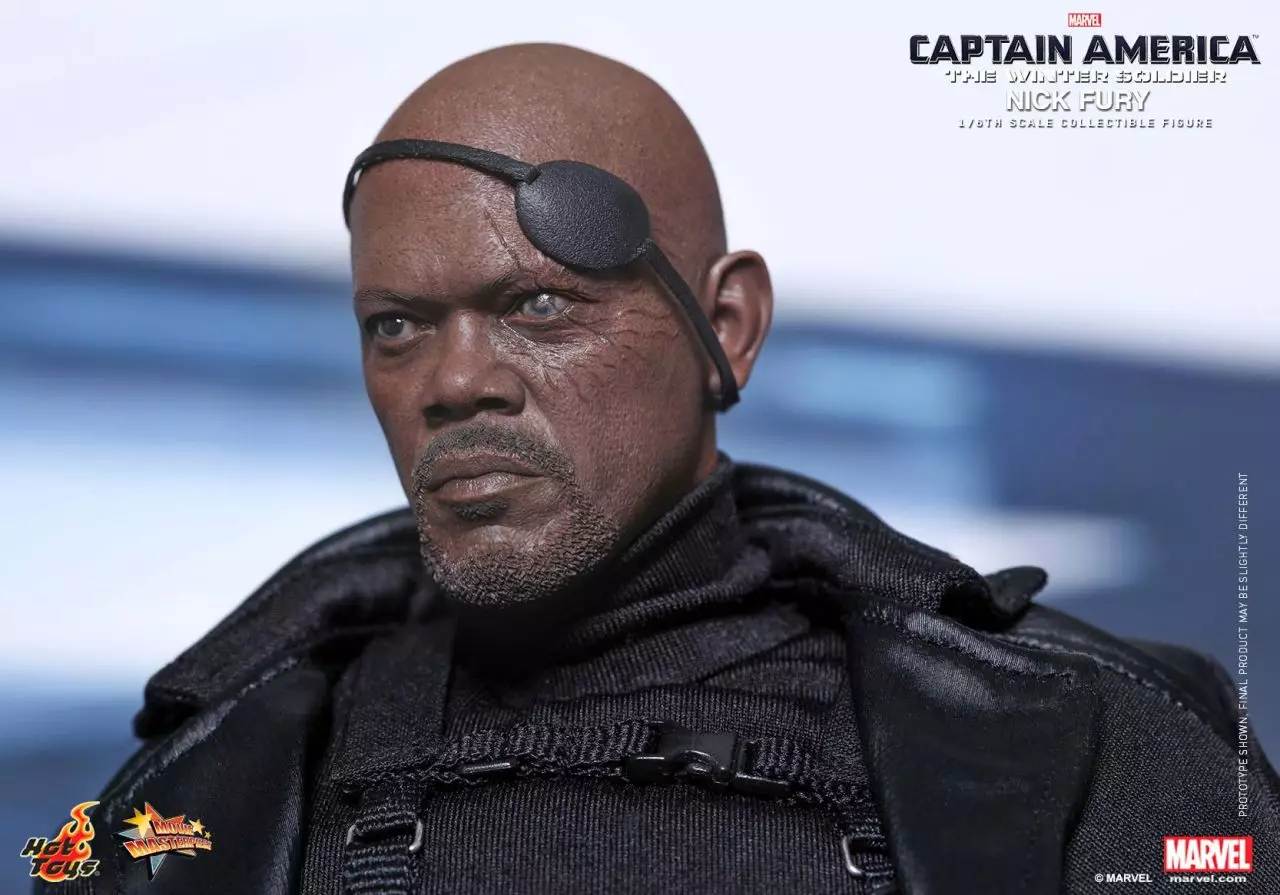 Nick Fury בקנה מידה שישי של Hot Toys הוא דמות אמא רעה אחת