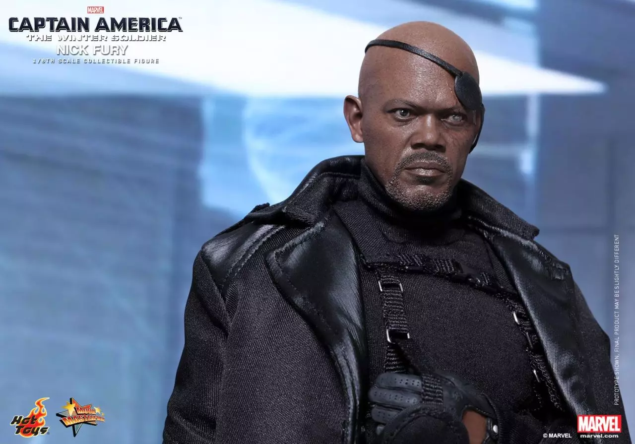 Nick Fury de la sisena escala de Hot Toys és una mala figura materna