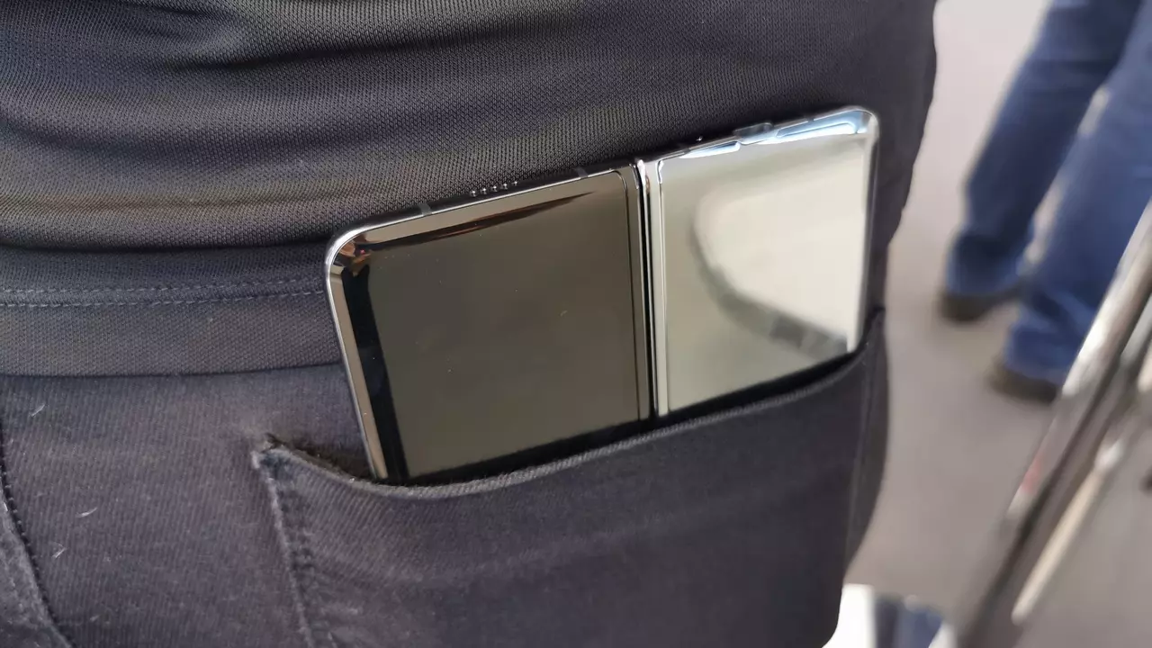 Miaraka amin'ny Samsung Galaxy Fold vaovao