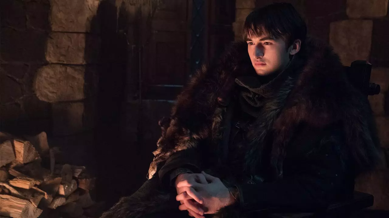 Na prvých fotkách z Game of Thrones 8. sezóny to vyzerá, že mrzne