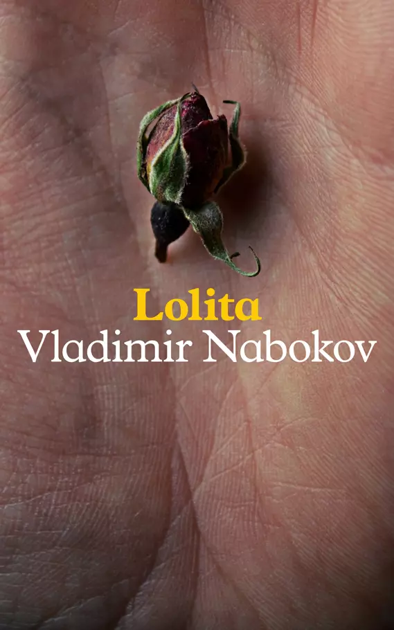 Nabokov ၏ Lolita အတွက် နူးညံ့သိမ်မွေ့စွာ အကြံပြုထားသော ကာဗာဒီဇိုင်းအသစ် 7 ခု