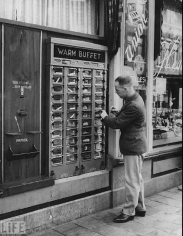 9 distributori automatici vintage di un'epoca in cui potevi vendere qualsiasi cosa