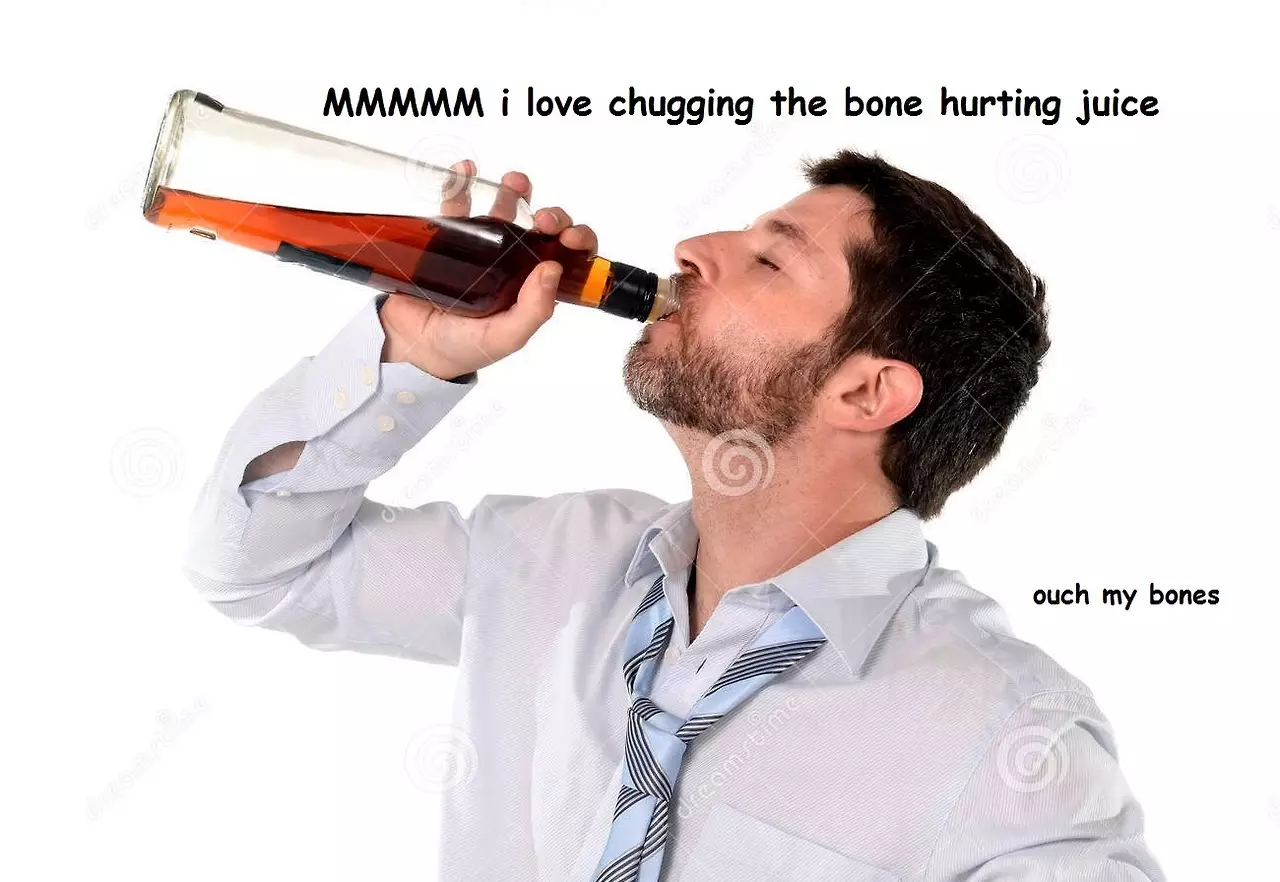 Nehmen Sie einen großen Schluck des neuen Bone Hurting Juice Meme