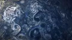 Šis siurrealistinis Jupiterio debesų kadras yra būtent tai, ko mums dabar reikia