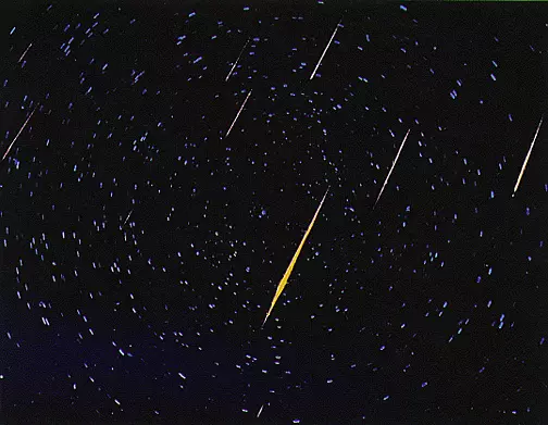 La pluja de meteorits de Leònides és aquesta nit i aquí teniu com veure-la