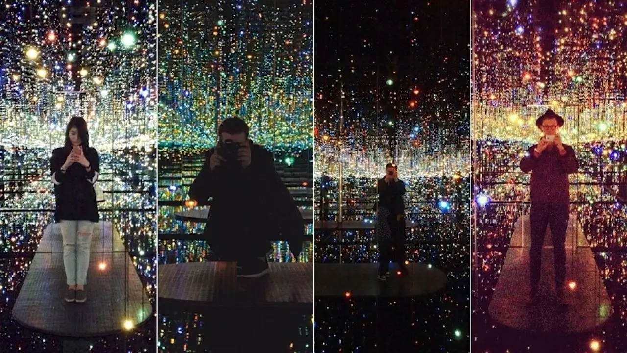 I totonu o NYC's New Mirrored Infinity Rooms