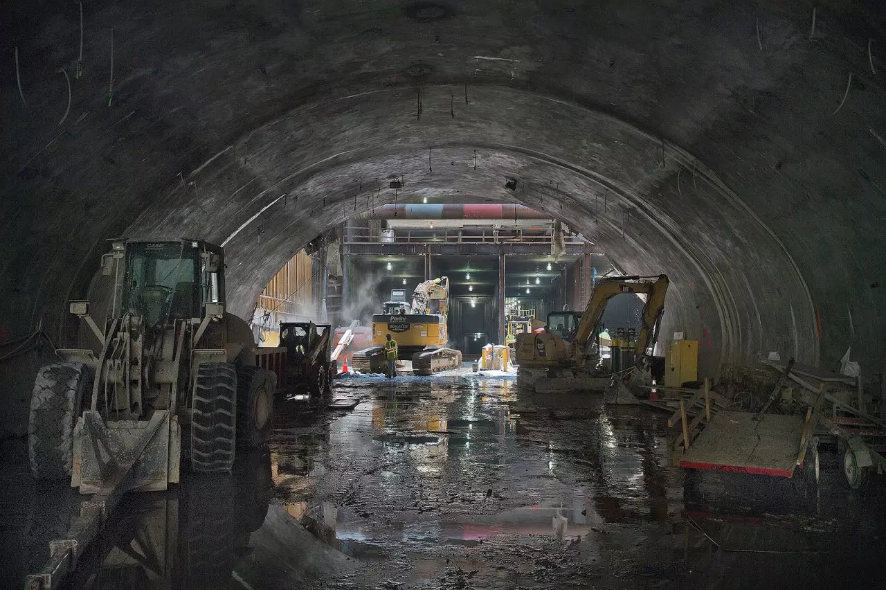 Shpellat e mëdha poshtë qytetit të Nju Jorkut po fillojnë të duken si tunele treni