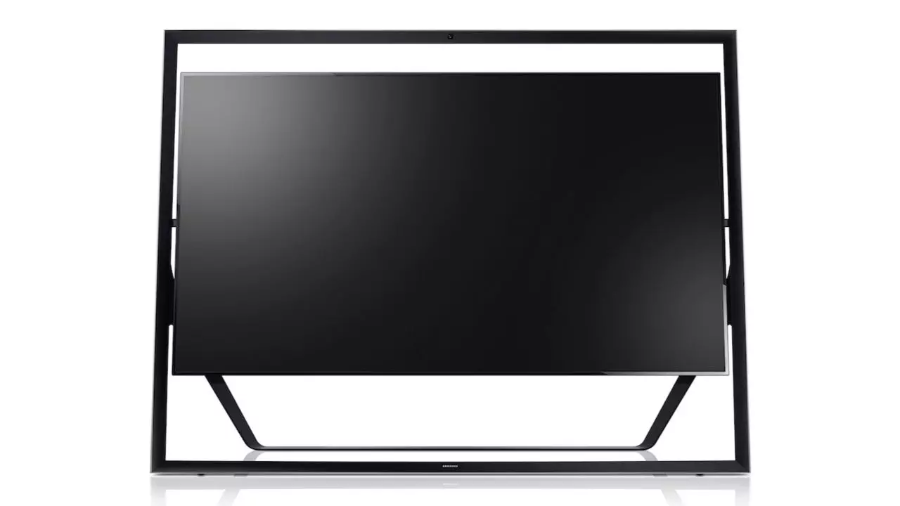 Waad qiyaastay: Samsung's Gigantic UHD TV waa qaali qaali ah