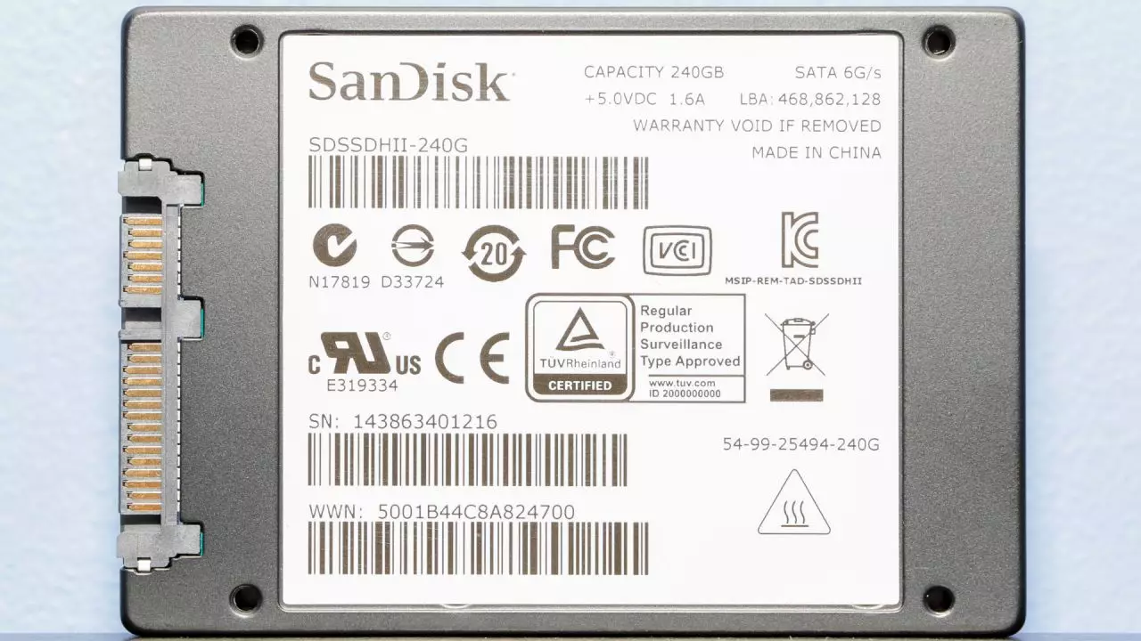 Sandisk Ultra II SSD: Ausztrál áttekintés