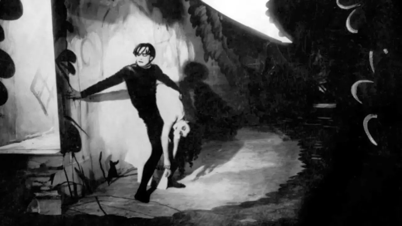 Zaka 100 za nduna ya Dr. Caligari