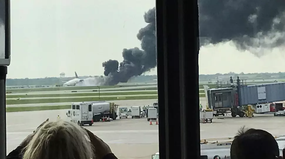 Lentokone syttyy tuleen lentokentällä paloharjoituspäivänä