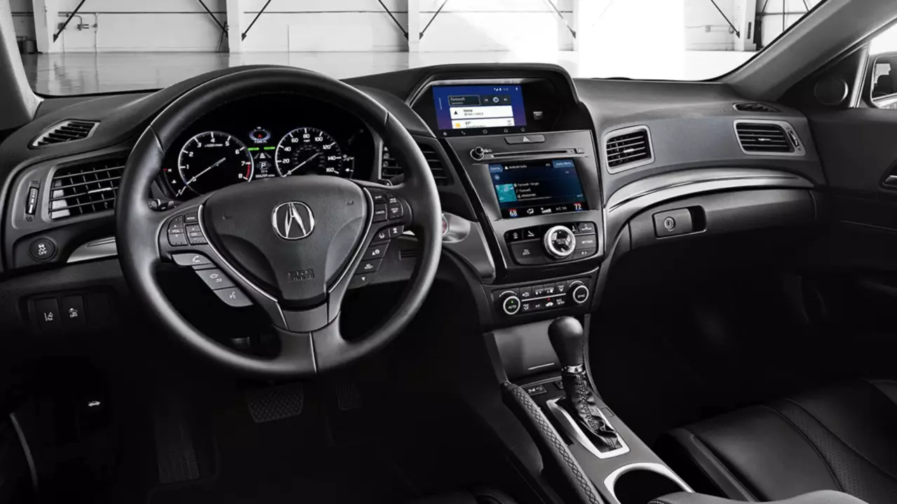 Новый интерьер Honda хочет, чтобы вы не спускали глаз с дороги