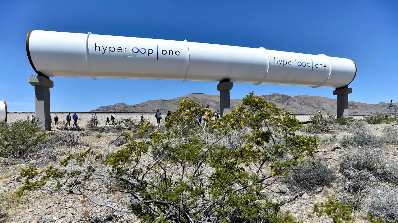 'Tiştek Bi qasî Rastiya Sar, Zehmet tune': Bi Bawermendên Rastîn ên Hyperloop-ê re hevdîtin bikin
