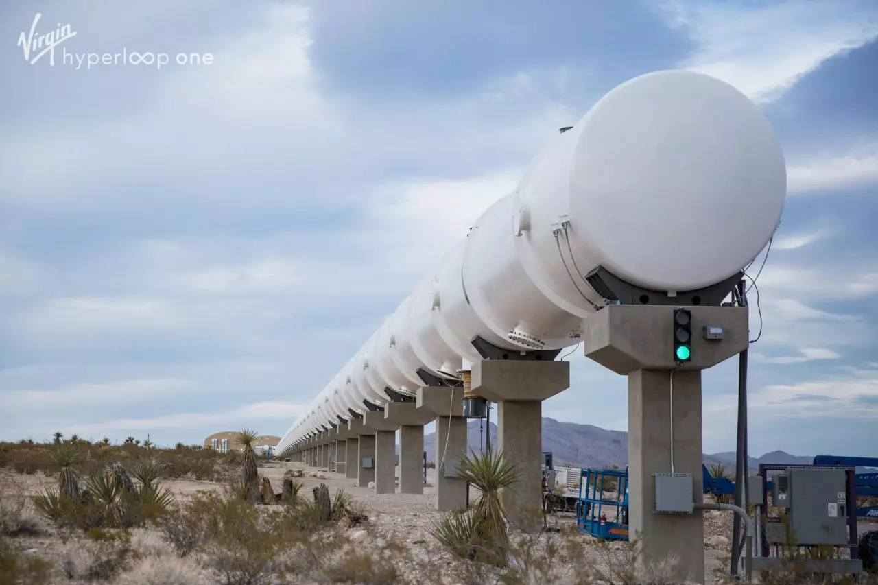 'Tiştek Bi qasî Rastiya Sar, Zehmet tune': Bi Bawermendên Rastîn ên Hyperloop-ê re hevdîtin bikin