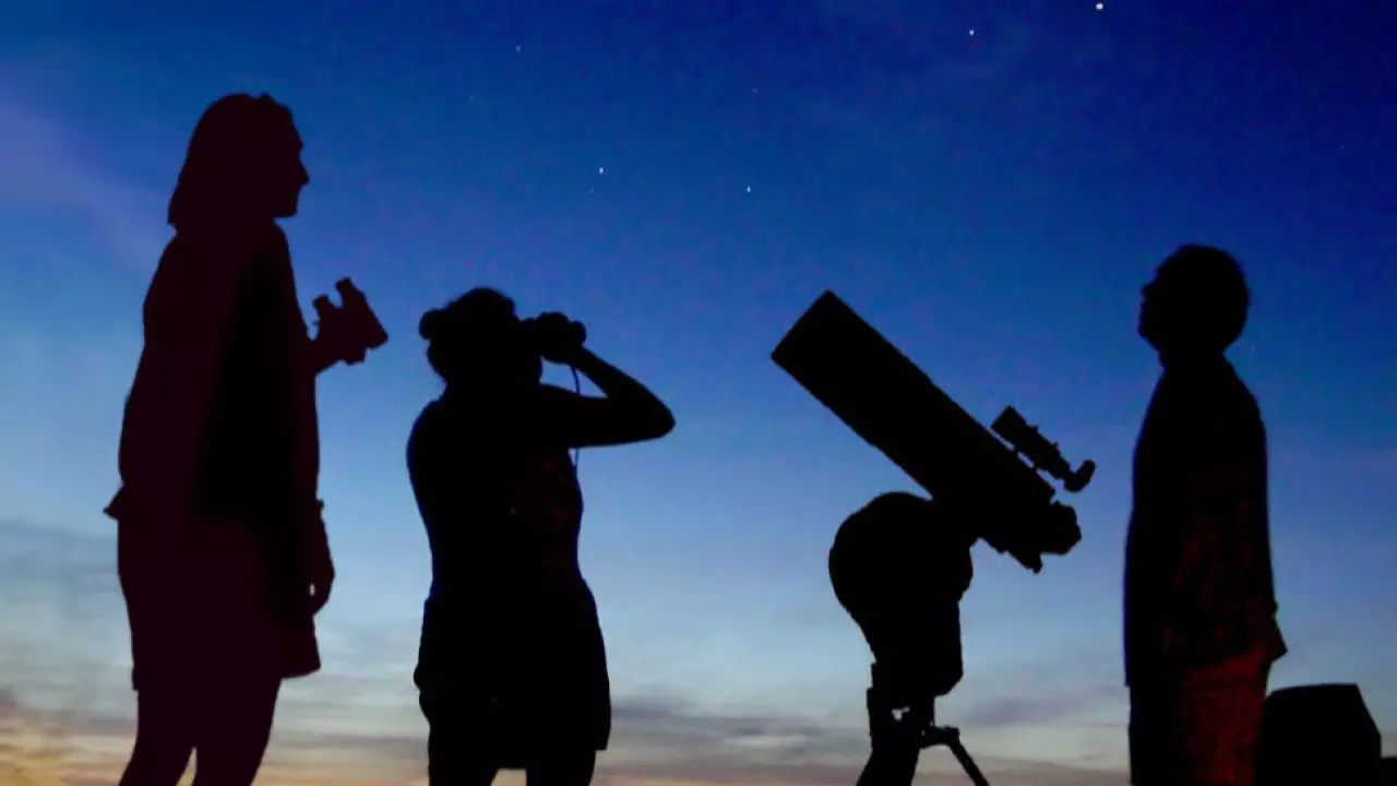 如何观看本周罕见的金星、火星和木星合相