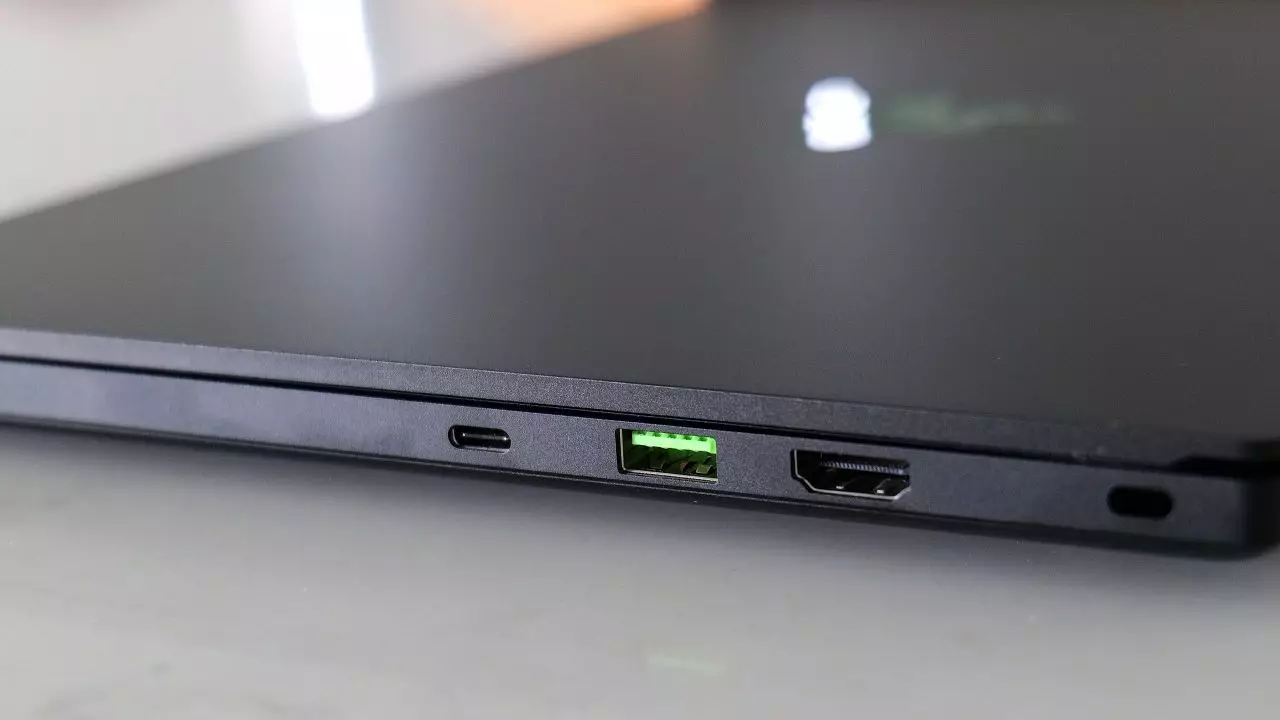 Razer Blade 14 ແມ່ນ Goldilocks ຂອງແລັບທັອບເກມ 27016_7