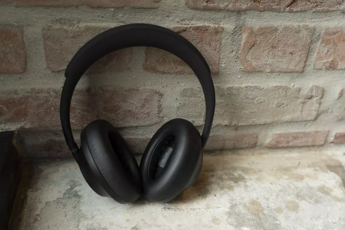 Headphone Terbaru Bose Mengatasi Batasan Baru Peredam Kebisingan, Tapi Apakah Itu Sepadan dengan Uang Ekstra?