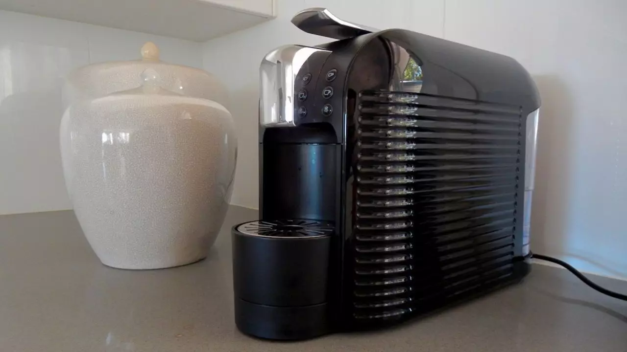 ALDI Expressi 2013 Coffee Machine Review: Viva La Caffeinated Revolution