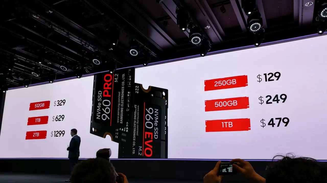 Samsung Ultra Fast 960 PRO һәм 960 EVO SSD-ларын җибәрә