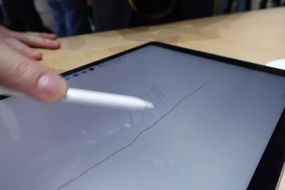 Apple iPad Pro + Apple Pencil: Aussie zum Anfassen