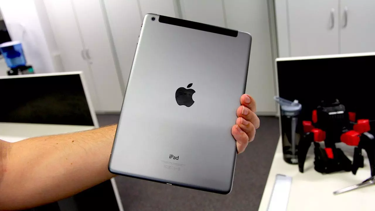 Rishikimi Australian i iPad Air: Big Is Beautiful Again