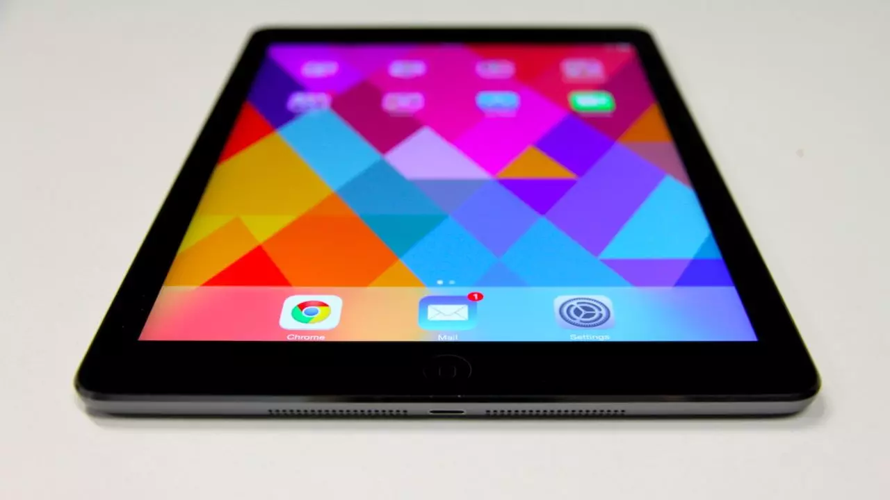 بررسی استرالیایی iPad Air: Big Is Beautiful Again